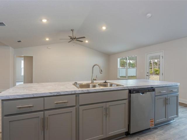 36 Raemoor Dr, Palm Coast, FL 32164 | MLS #FC313523 | Compass