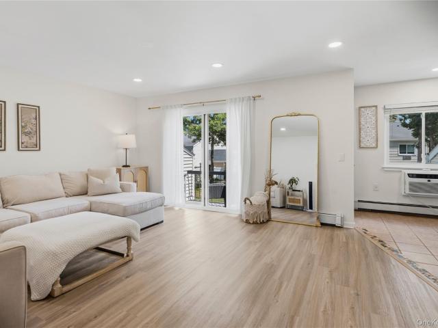 36 Richmond Boulevard 4A