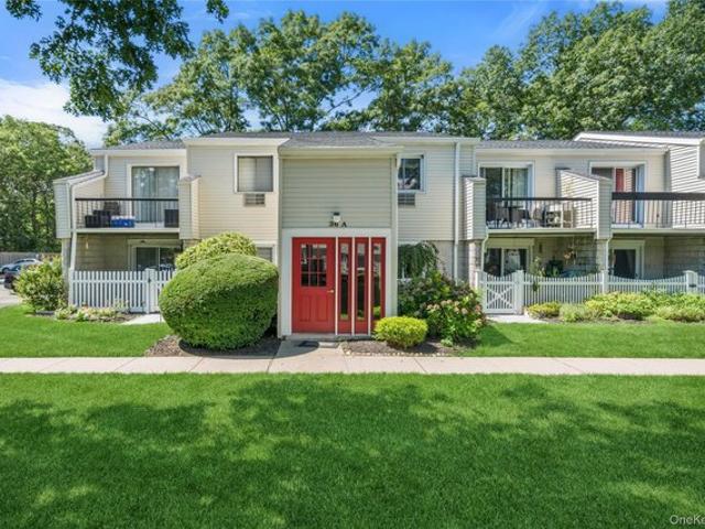 36 Richmond Blvd Unit 4A, Ronkonkoma, NY 11779