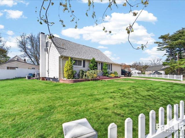 36 Ronald Drive E