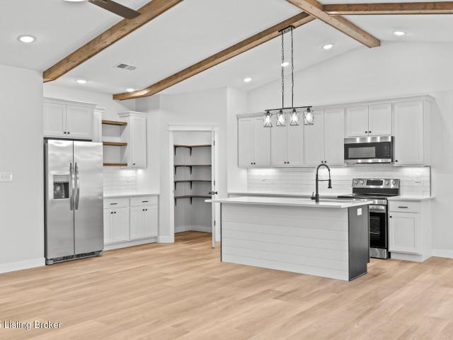 36 Robert Allen Ln