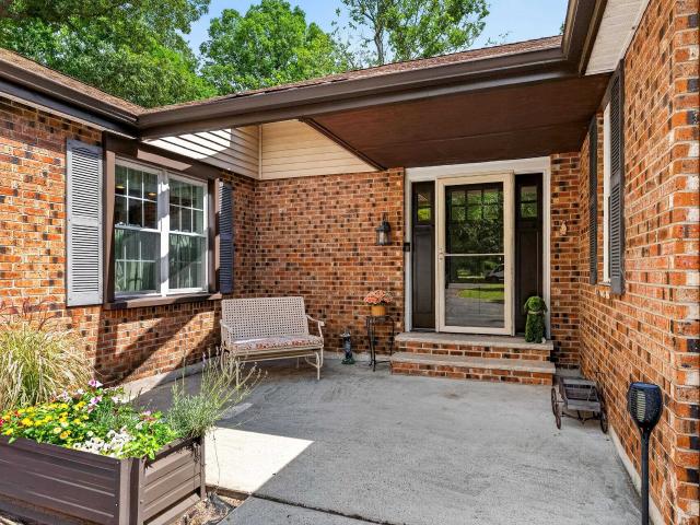 36 Robin Drive