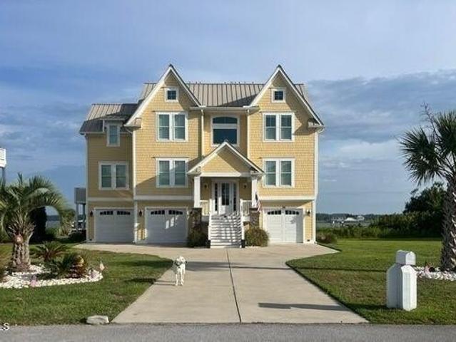 36 Sailview Dr, North Topsail Beach, NC 28460