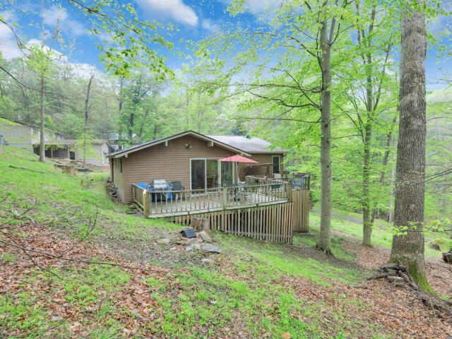 36 Seneca Lane