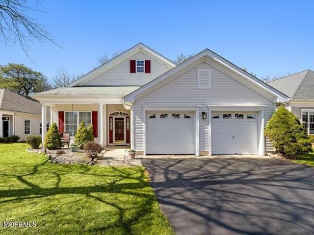 36 Silverspring Dr, Lakewood, NJ 08701