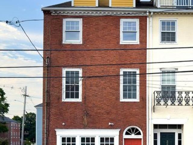 36 State St, Portsmouth, NH 03801
