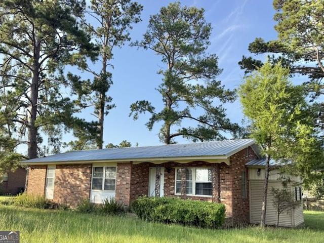 36 Strozier St, McRae Helena, GA 31055