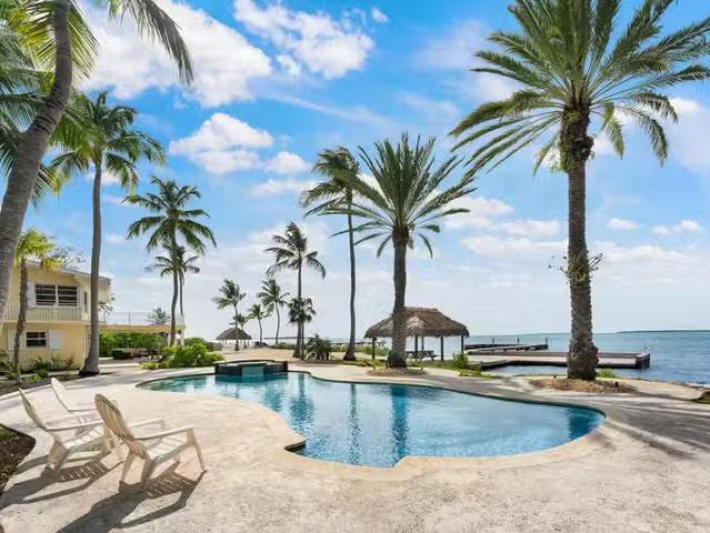 36 SUNSET RD, KEY LARGO, FL 33037 Single Family Residence For.