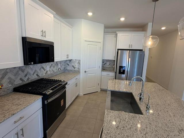 37043 w vera cruz drive