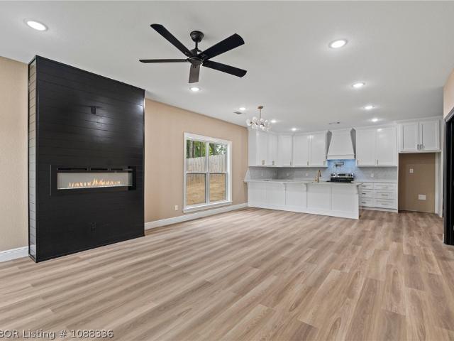 3704 Glen Flora Way