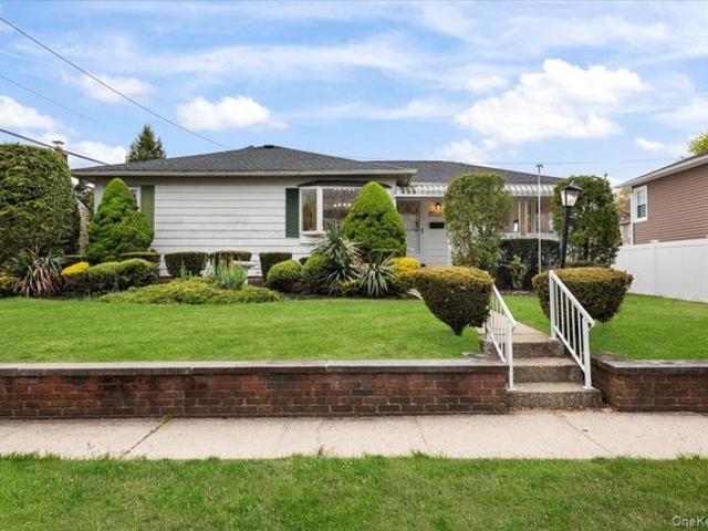 3704 Locust Ave, Seaford, NY 11783