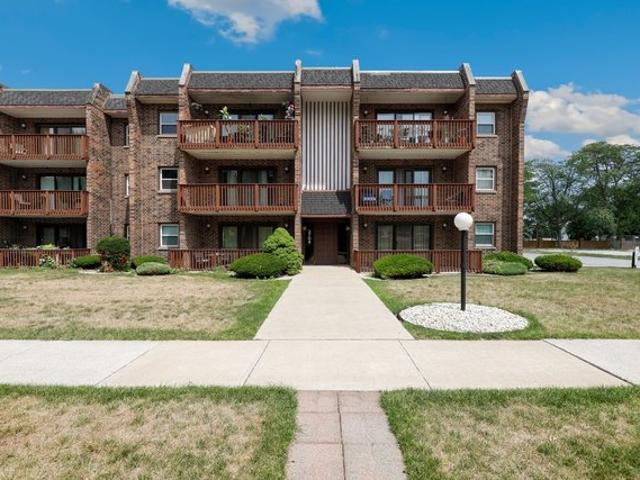 3704 th St Apt 205, Matteson, IL 60443