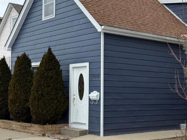 3704 W 58th St, Chicago, IL 60629 | MLS #12546
