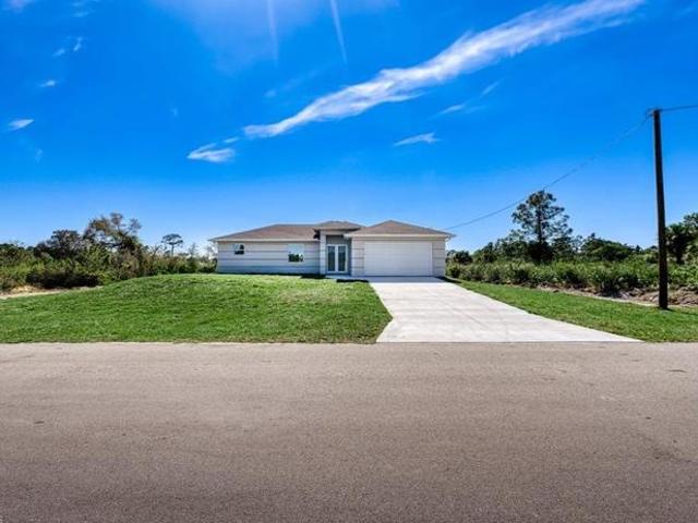 3704 6th St, Lehigh Acres, FL 33972