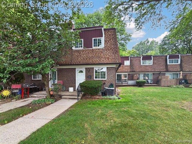 37050 W Aragona Dr Unit 23, Clinton Township, MI 48036