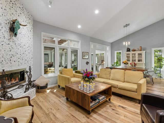 3705 Oakton Ridge