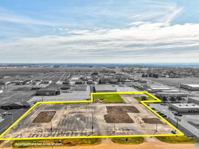 3705 Frontage Rd, Peru, IL 61354