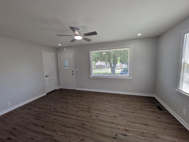 3705 Hewlett Dr
