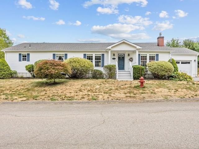 3705 Pheasant Ln, Middleboro, MA 02346