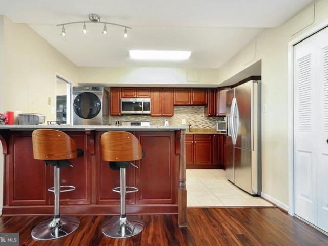 3705 S George Mason Dr Apt 1309S, Falls Church, VA 22041