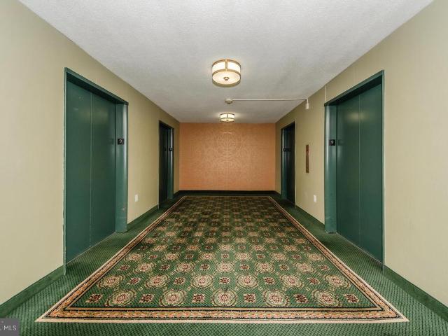 3705 S George Mason Drive # 902S