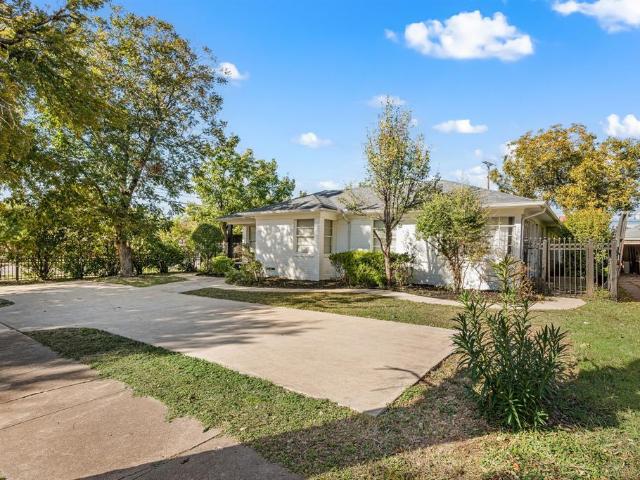 3705 Seguin Drive
