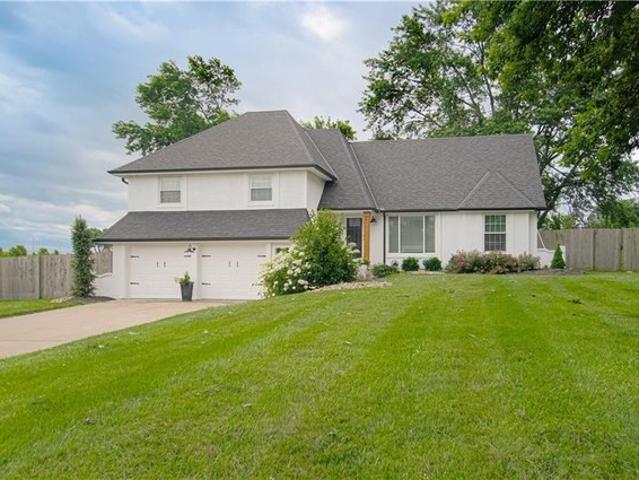 3705 W 213th Ter, Bucyrus, KS 66013