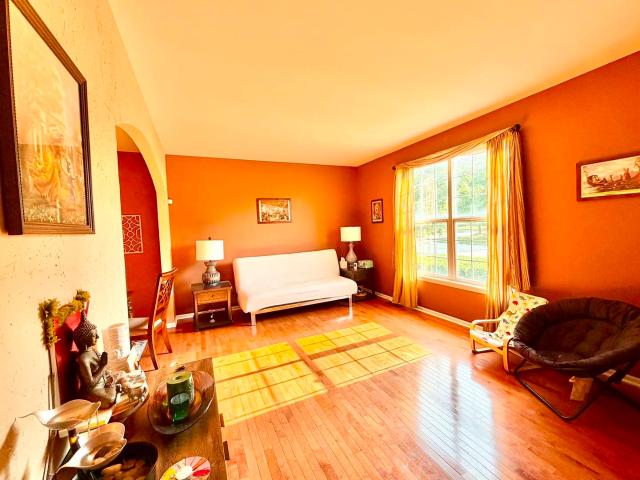 37061 N Bonnie Brae Road