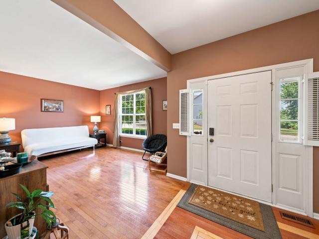 37061 N Bonnie Brae Road