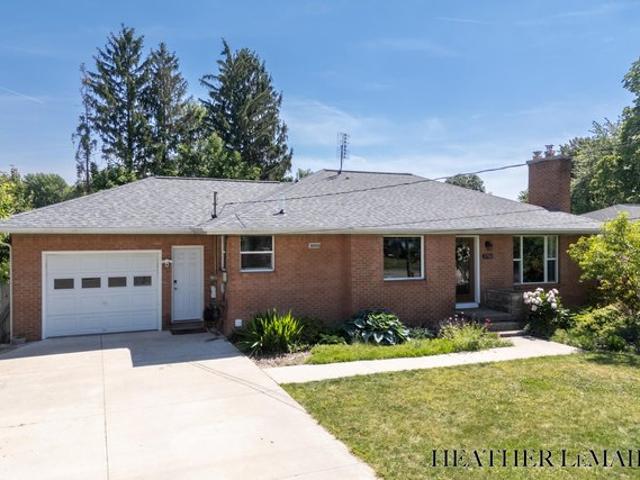 3706 Navaho St SW, Grandville, MI 49418
