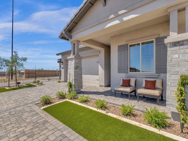 3706 E Rochelle Cir, Mesa, AZ 85213 | MLS #6992 | Compass