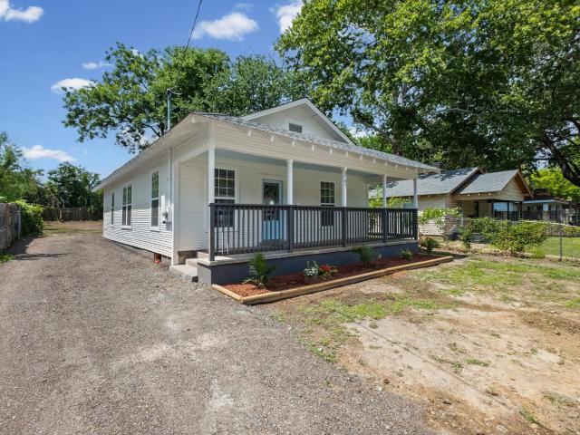 3707 faxon ave