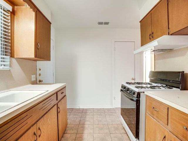 3707 Tom Green St # 2