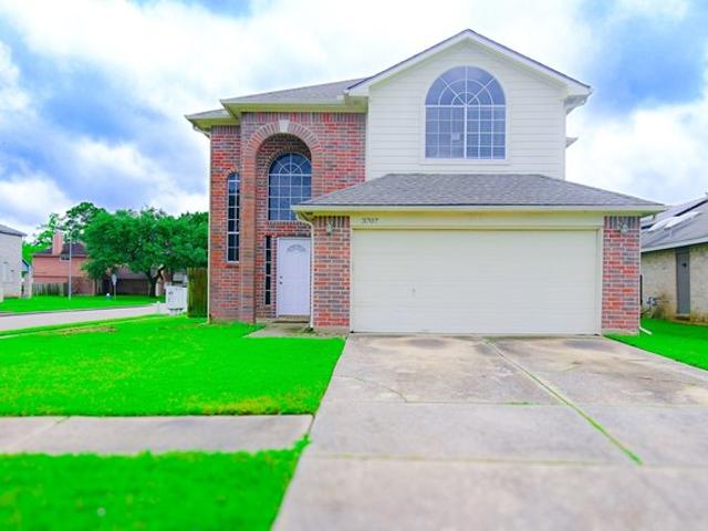 3707 Villa Glen Dr, Houston, TX 77088