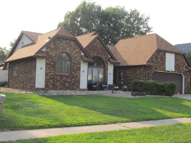 3707 77th Street Ct, Moline, IL 61265
