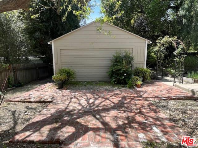 3708 Altura Avenue