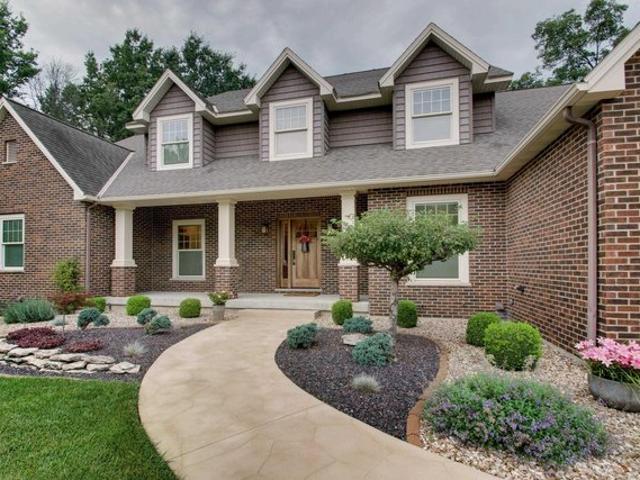 3708 Harbor Ln, Quincy, IL 62305
