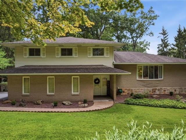 3708 Hawthorne Dr, Upper Saucon Township, PA 18034