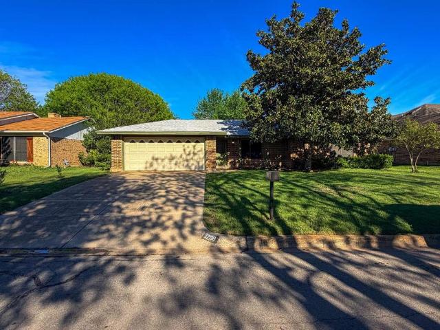 3708 Holland Dr, North Richland Hills, TX 76180 | MLS #21235