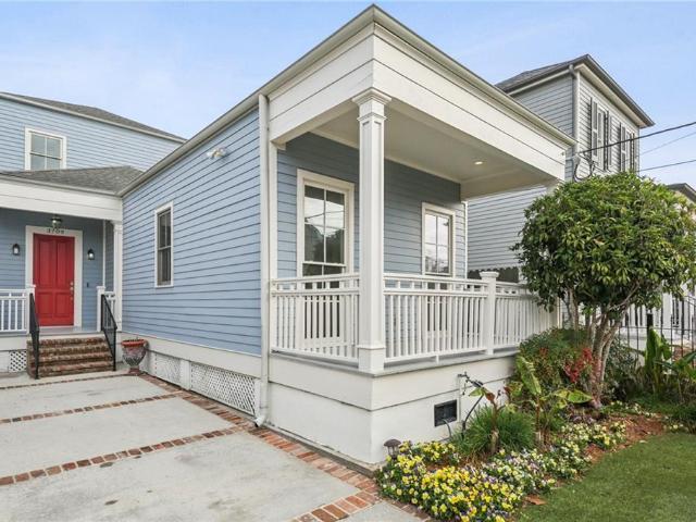 3709 Annunciation Street