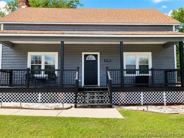 3709 Clearwater Dr, Fayetteville, NC 28311