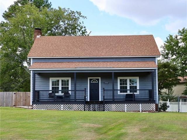 3709 Clearwater Dr, Fayetteville, NC 28311