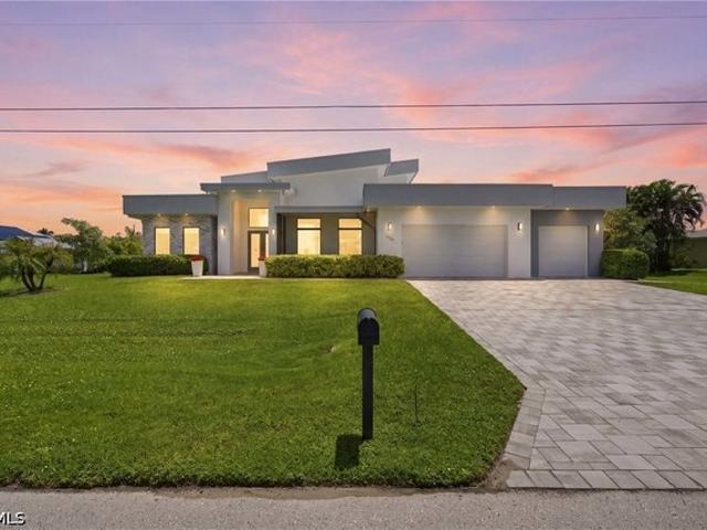 3709 SW 15th Pl, Cape Coral, FL 33914
