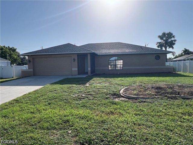 3709 SW 7th Ave, Cape Coral, FL 33914