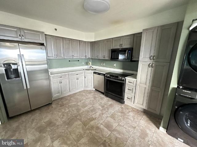 3709 S George Mason Drive # 1608