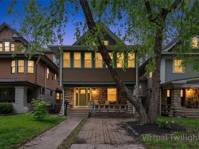 3709 Walnut St, Kansas City, MO 64111