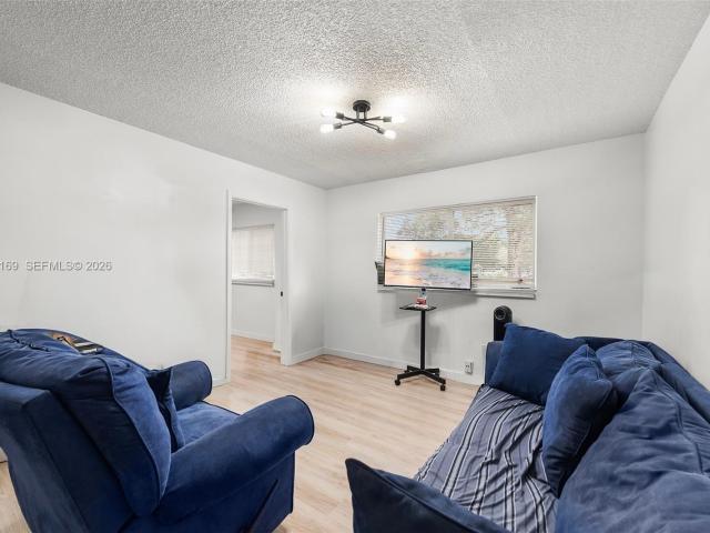 3700 N 56th Ave, Unit 1012, Hollywood, FL 33021 | MLS #A12018