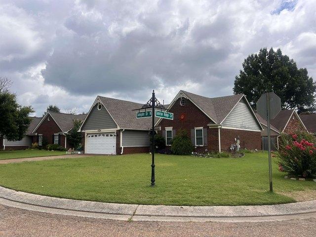 3700 N Sungate Dr, Bartlett, TN 38135