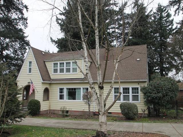 3700 NE Maywood Pl, Portland, OR 97220