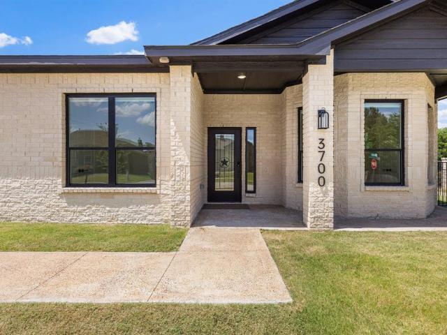 3700 Creek View Drive